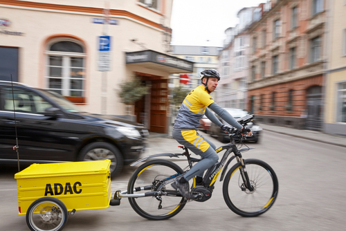 ADAC-Pannenhilfe kommt mit dem E-Bike