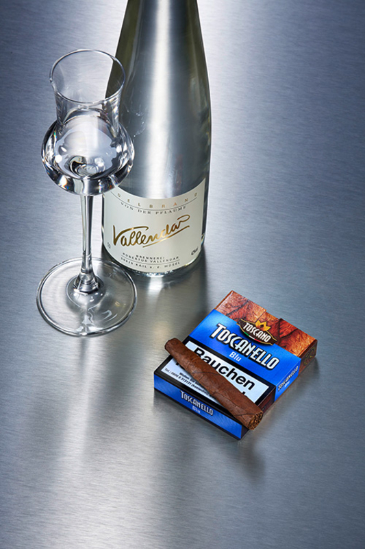 Genuss-Kombinationen mit Toscano-Zigarren, Likören und Spirituosen